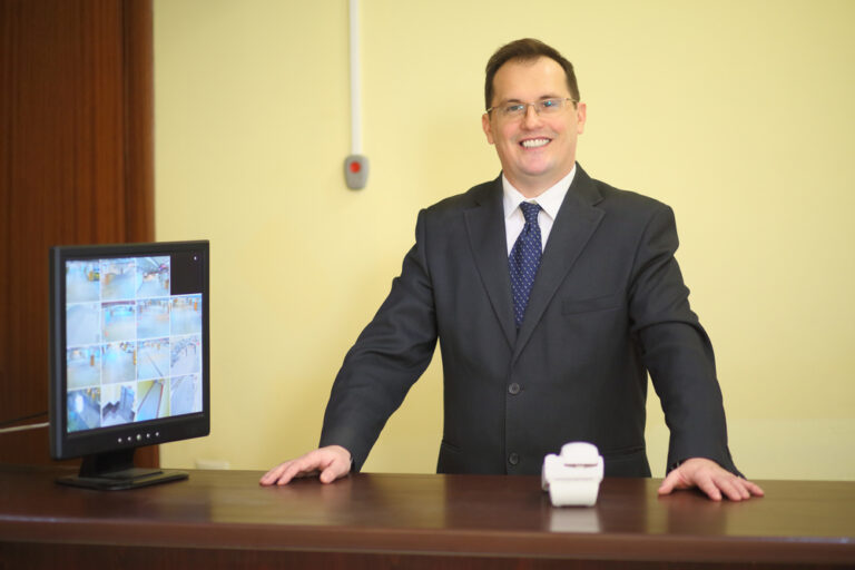 Using A Concierge – Travelhoppers